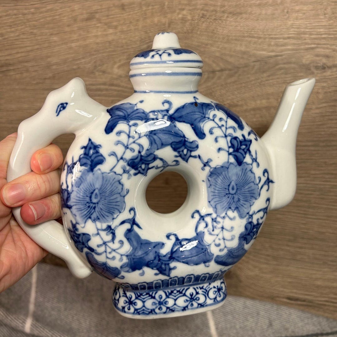 Vintage Oriental Style Collectible Round Ceramic Decorative Doughnut ...