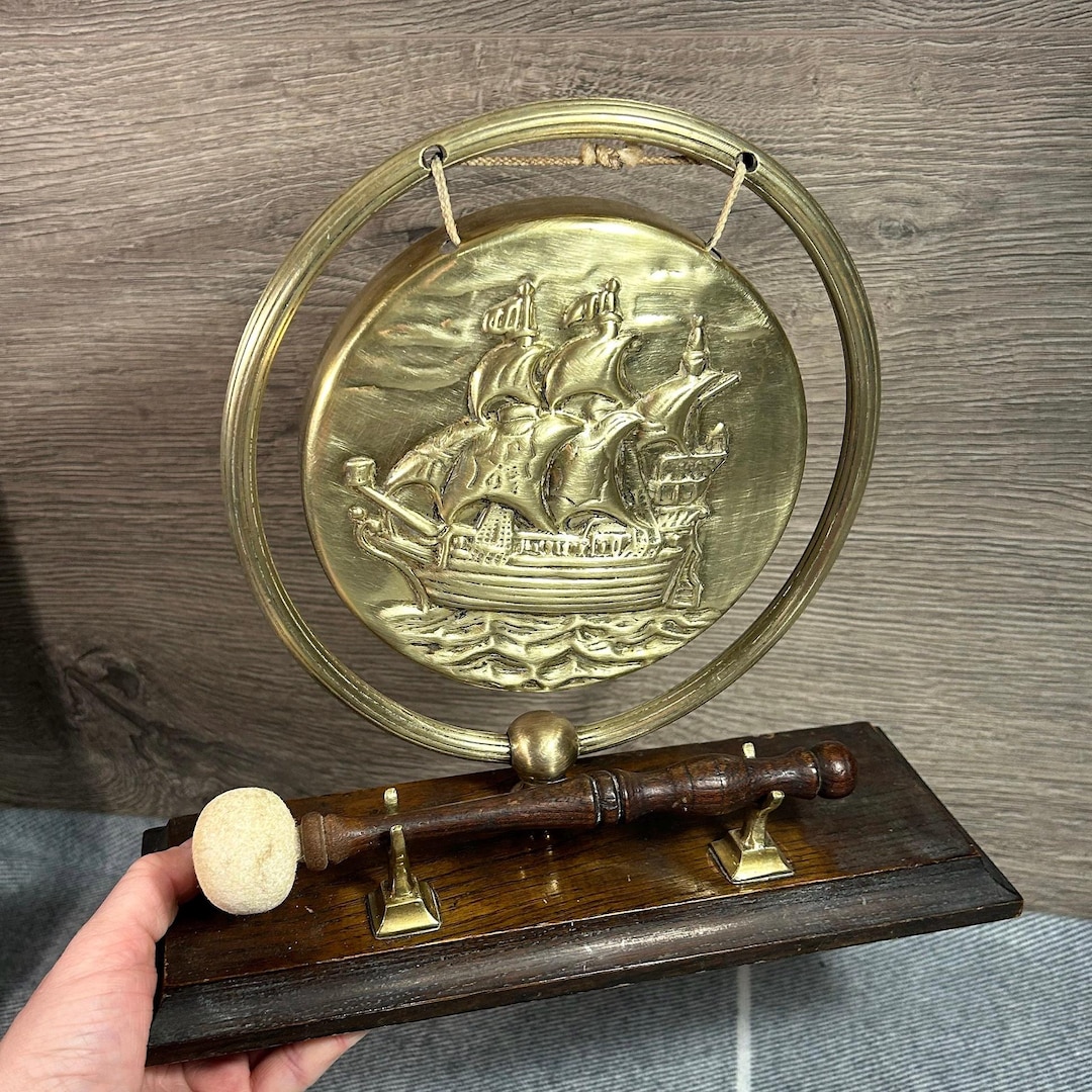 Vintage Mid Century Peerage Wooden Base Caravel Ship Maritime Round ...