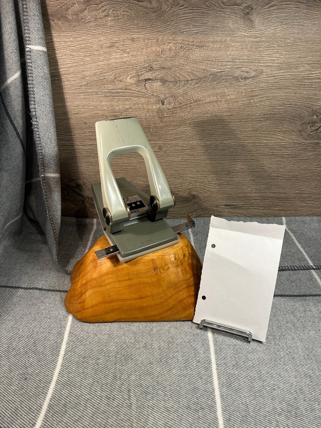 Vintage Myers Heavy Duty Grey Enamelled Metal Office Paper Hole Puncher ...