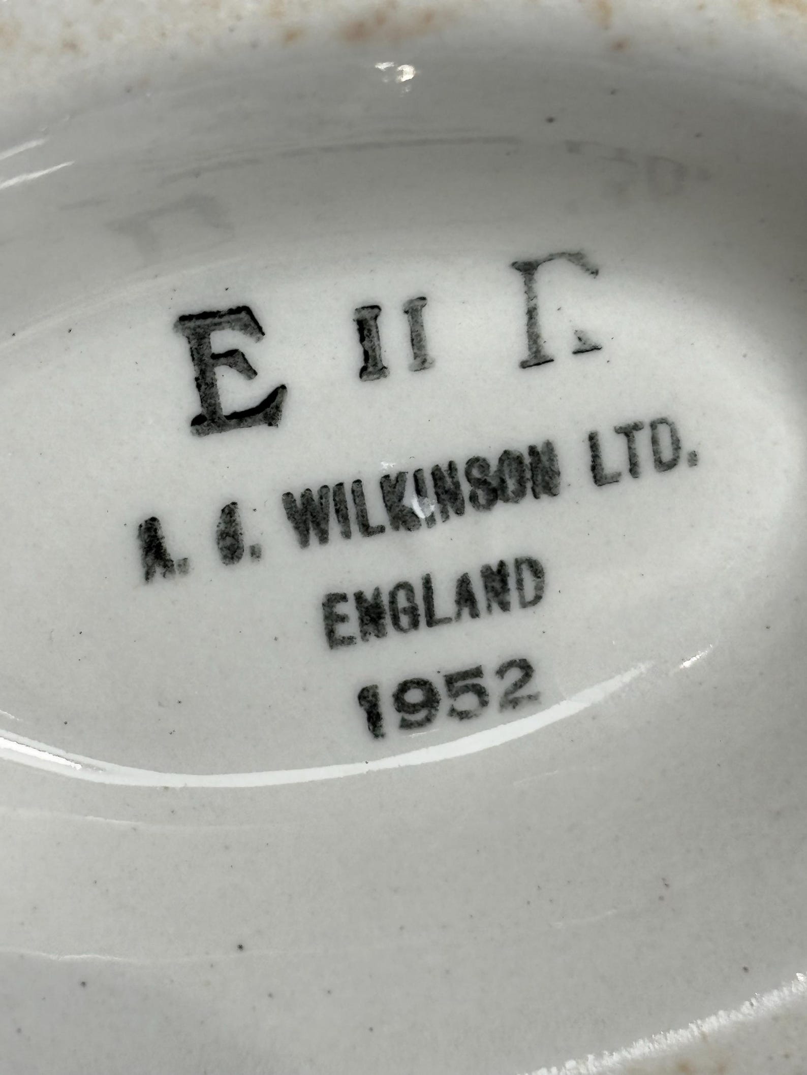 Vintage 1952 EIIR A J Wilkinson Ltd England Retro Minimalist Pedestal ...