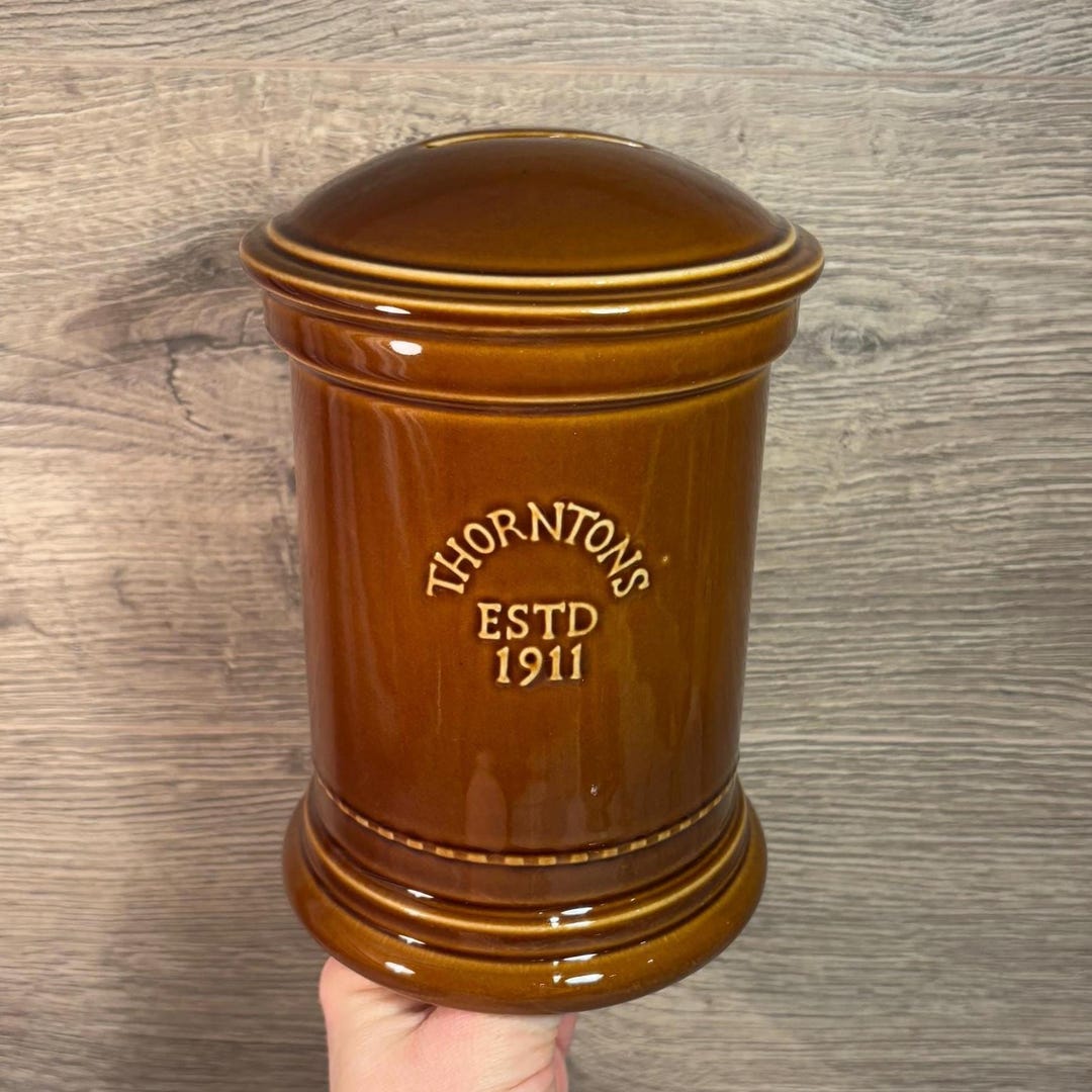 Vintage Thornton's British Confectionery Toffee Caramelly Colour Round ...