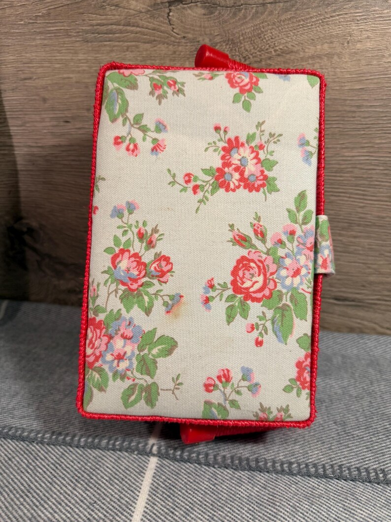 Vintage Cath Kidston Red & Blue Floral Print Swing Handle Fabric Sewing ...