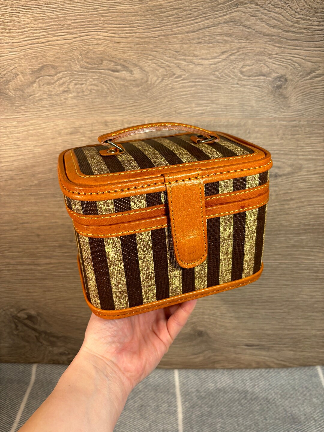 Vintage Genuine Tan Leather Detail Classy Stripe Make up Box Case Bag ...