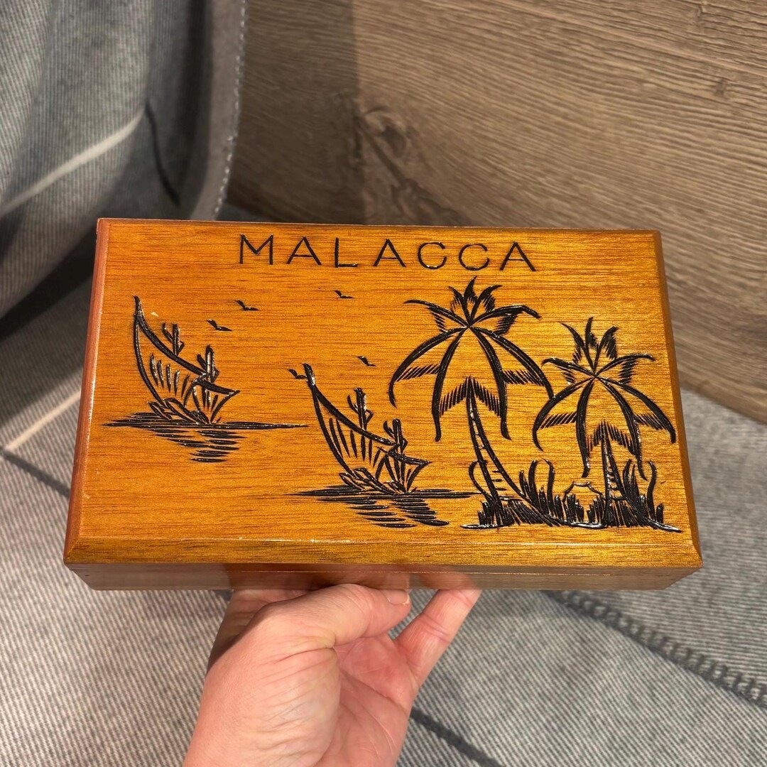 Vintage Malacca Woodwork Carved Palm Tree Two Section Lidded Box ...