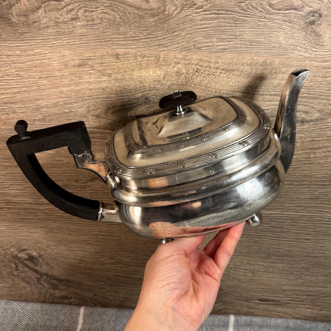 Vintage Daniel & Arter G86275 EPBM Four Ball Feet Teapot | Decorative ...