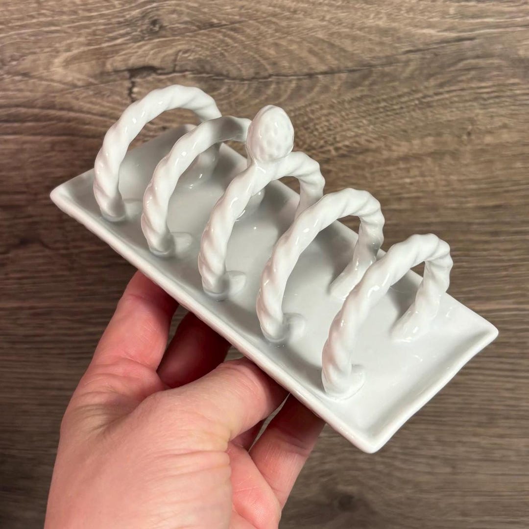 Vintage Minimalist White Small & Delicate Rope-twisted Toast Rack ...
