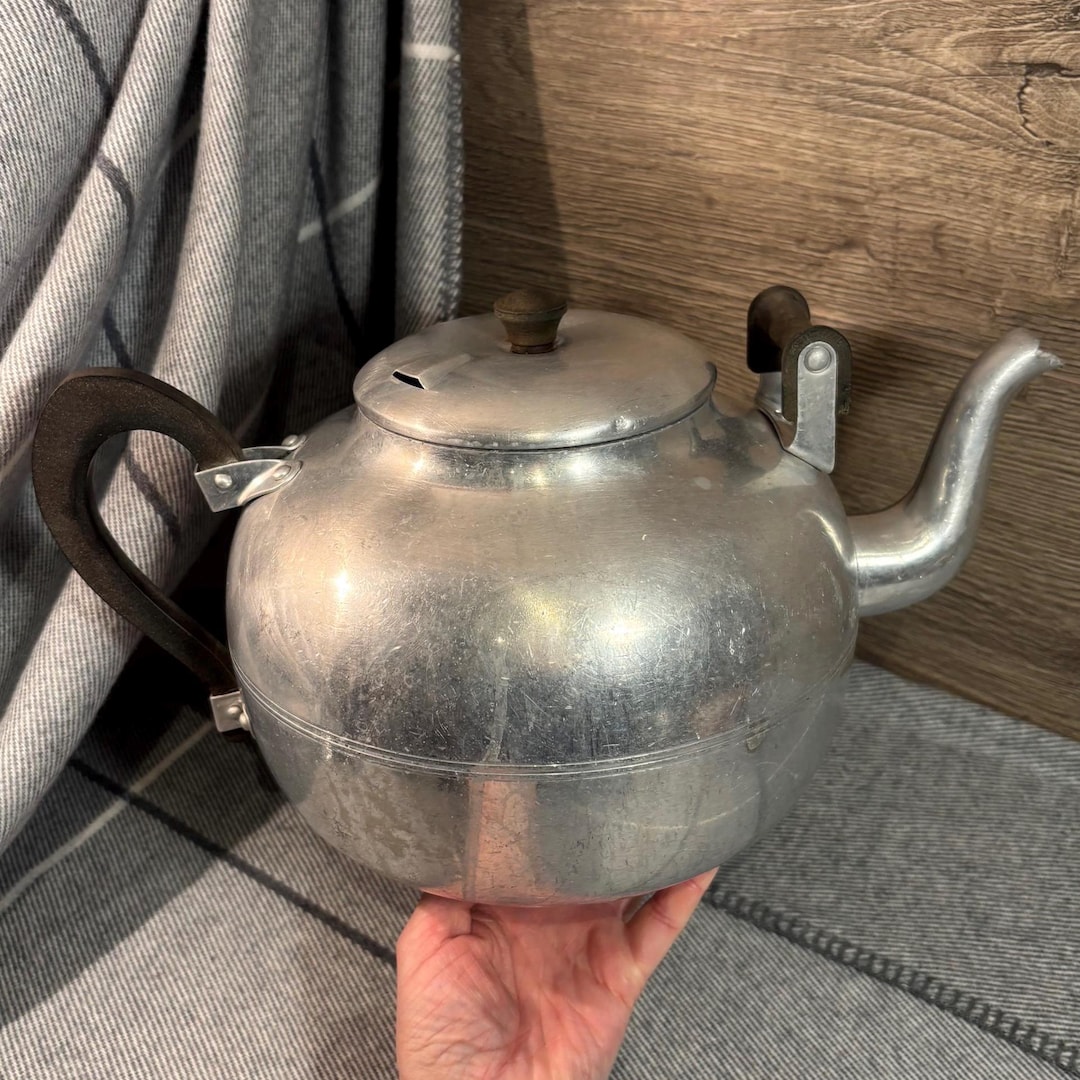 Vintage Swan Brand Made in England 8 Pint Aluminium Kettle With ...