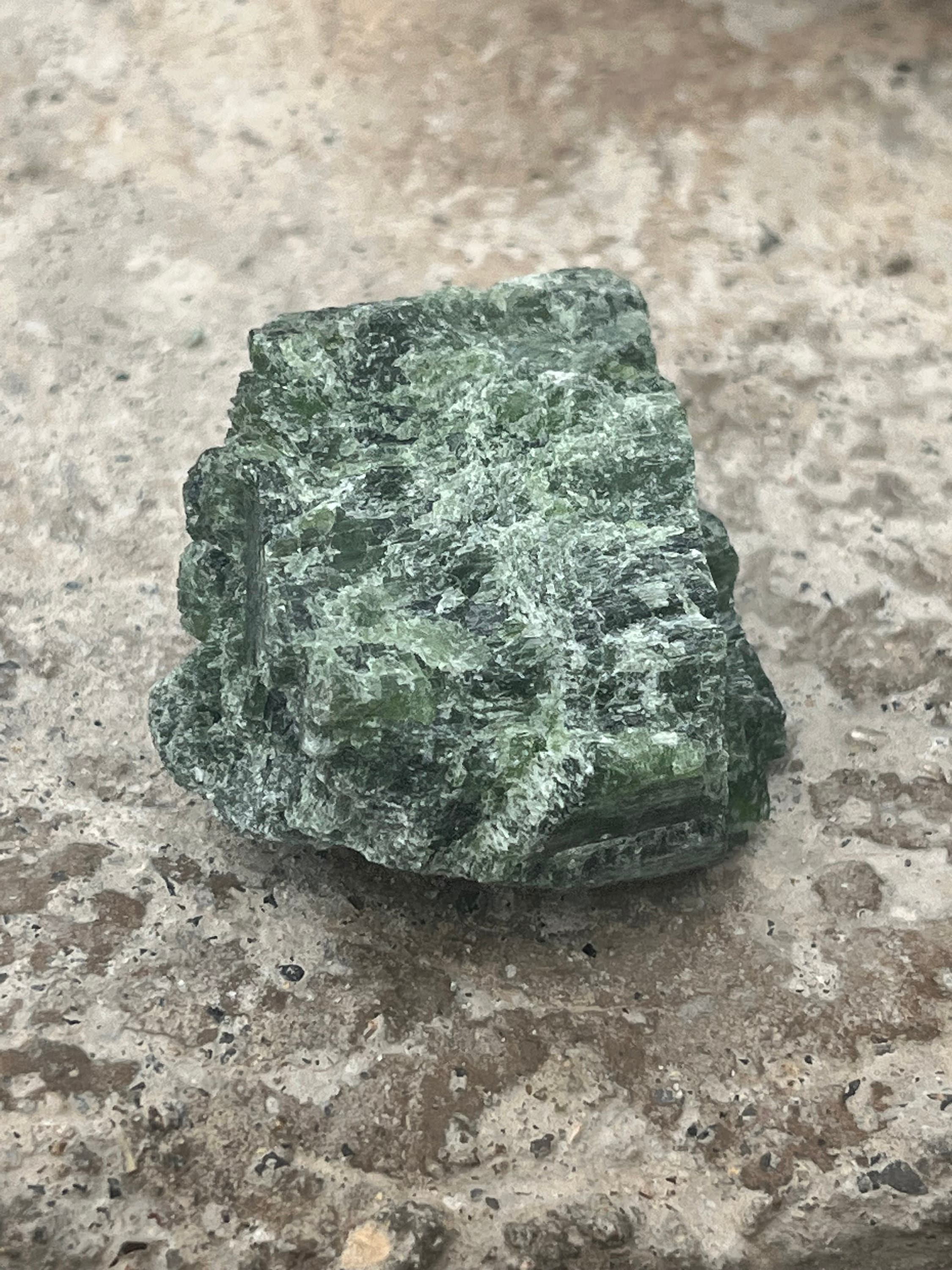 Gorgeous Green Chrome Diopside All Natural Raw Crystal - Etsy
