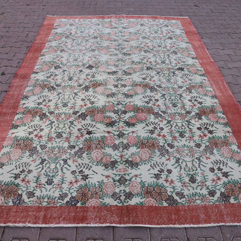 Rug With Roses - Etsy