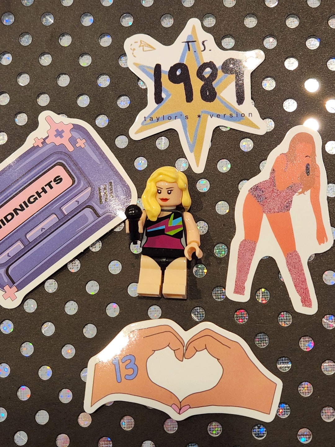 New Custom 1980s TAYLOR SWIFT MINIFIGURE Taylor Swift Legos Compatible ...