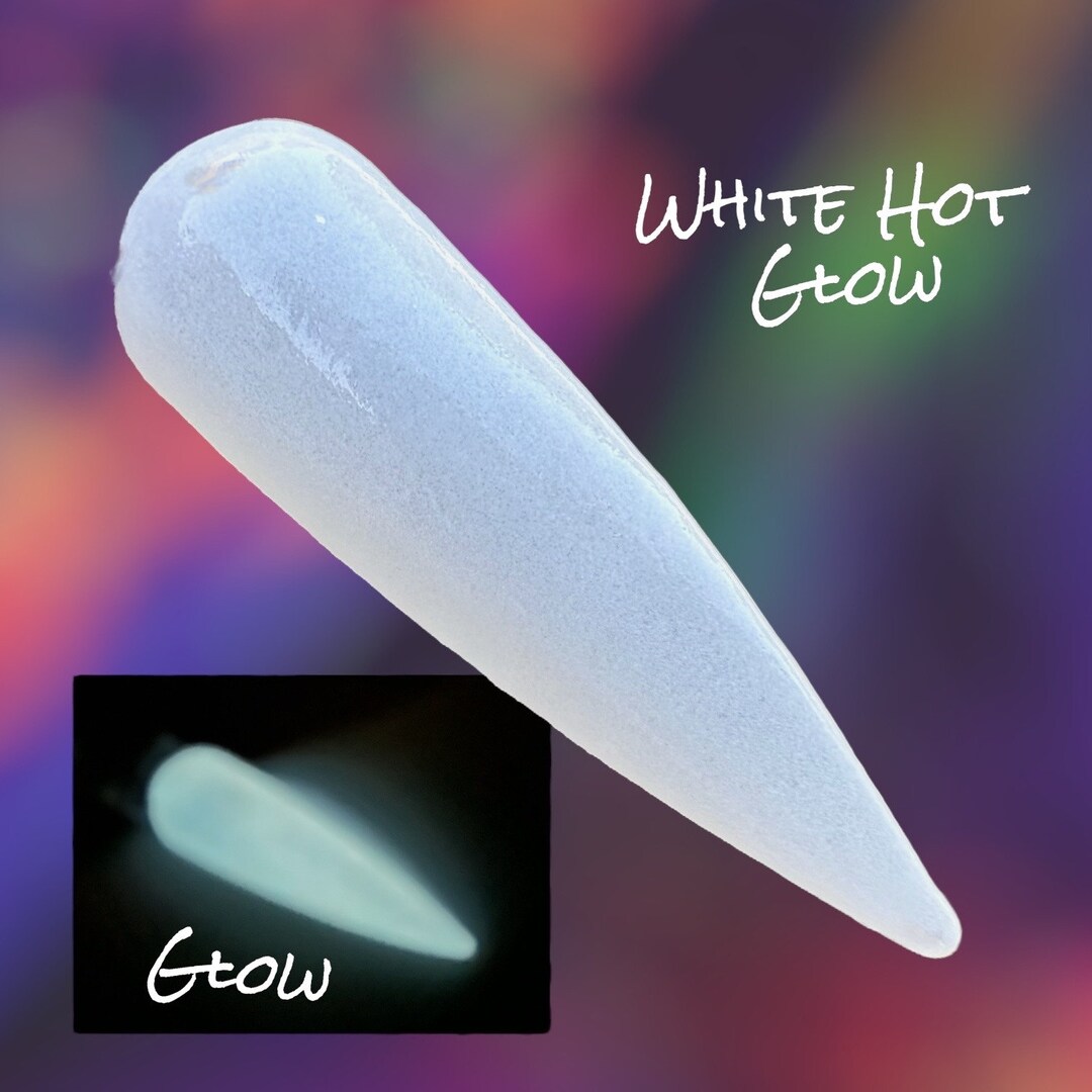 White Hot Dip Powder, Glows White, Glow Dip Powder White, Glow Nails ...