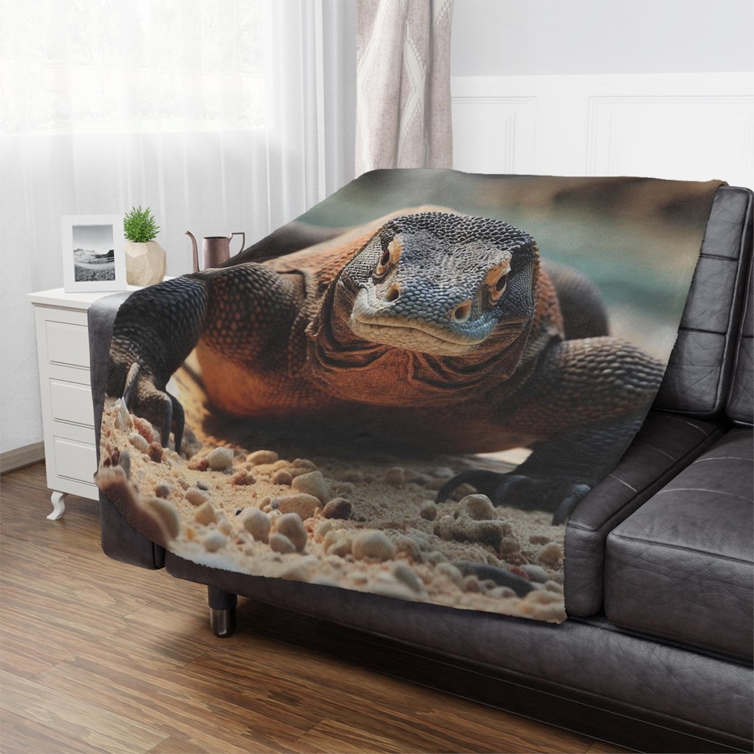 Beautiful Komodo Dragon Warm & Cozy 50x60 Minky Blanket, Large Lizard ...