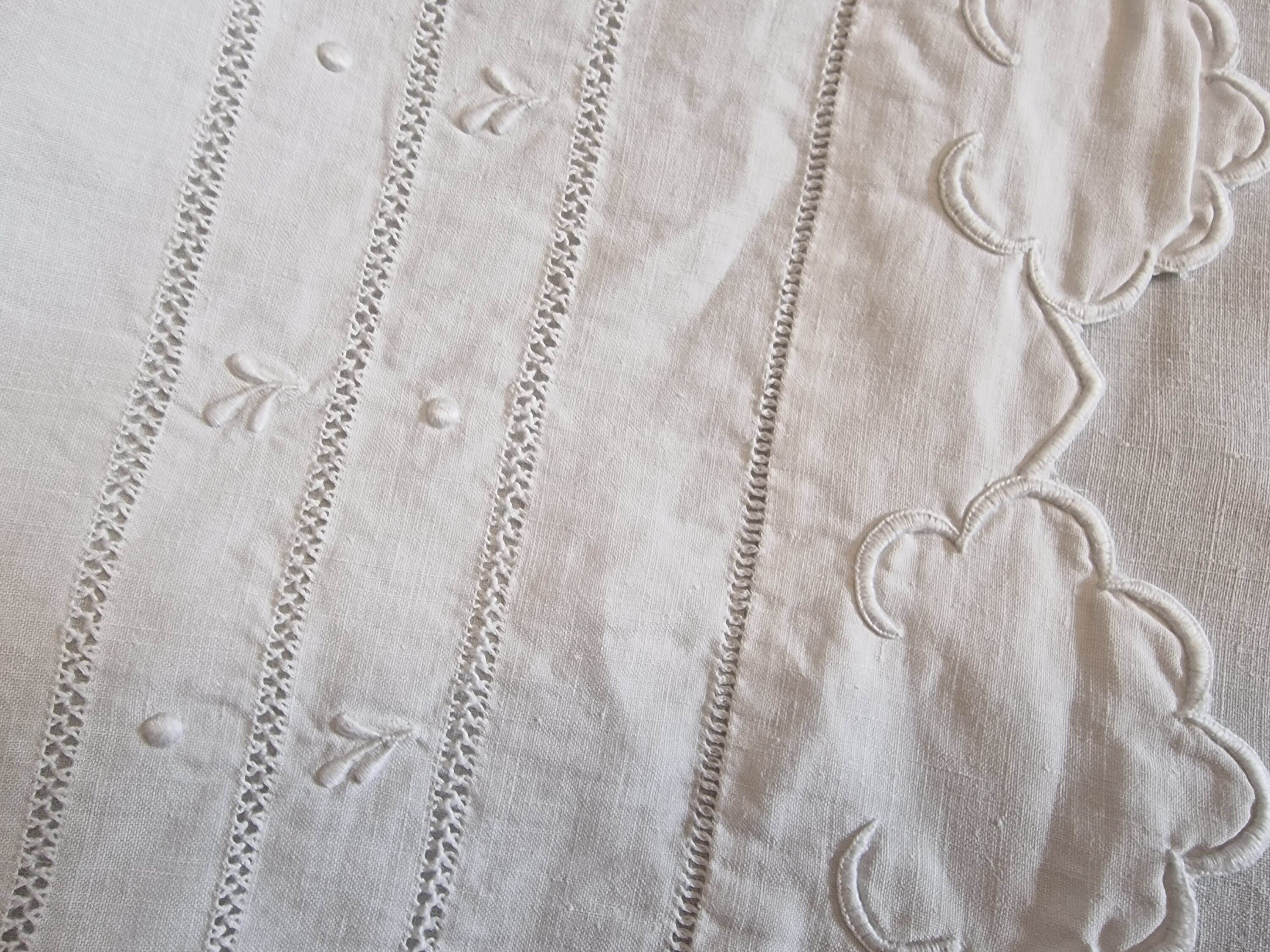 Antique Linen Queen Size Bedding Set With Monogramed Pillow Long Sham ...
