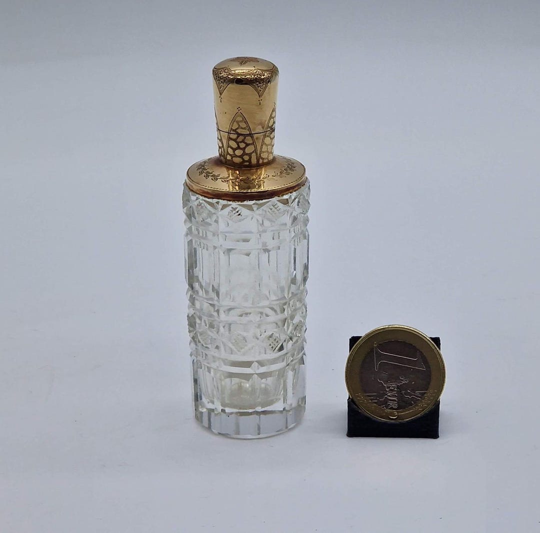 19th Century Dutch Perfume or Essence Bottle, Made of Crystal and 14 ...