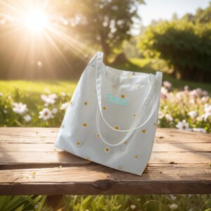 Hand Embroidered Daisy Linen Bag, Cute Small Daisies Embroidery Market ...