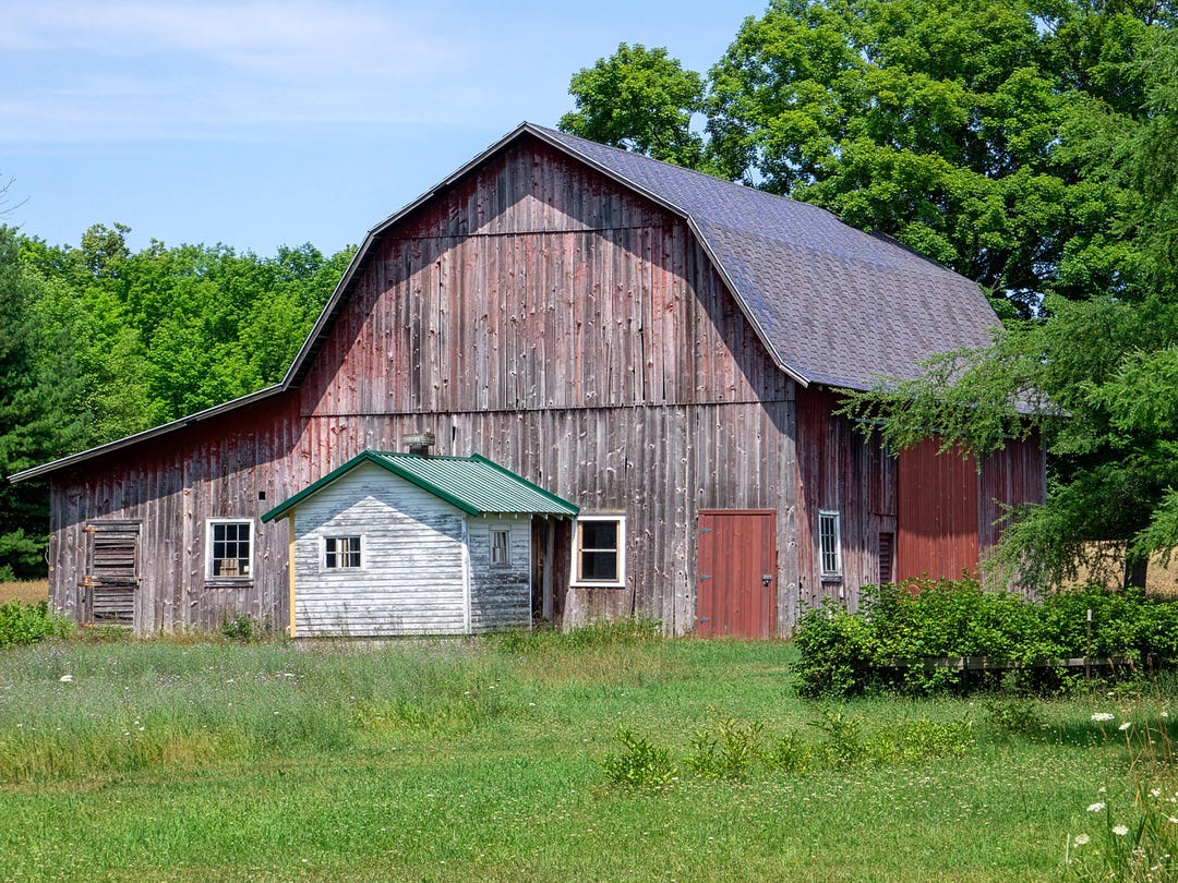 Red Barn in Summer: Barn Landscape Photo. (digital Download) - Etsy