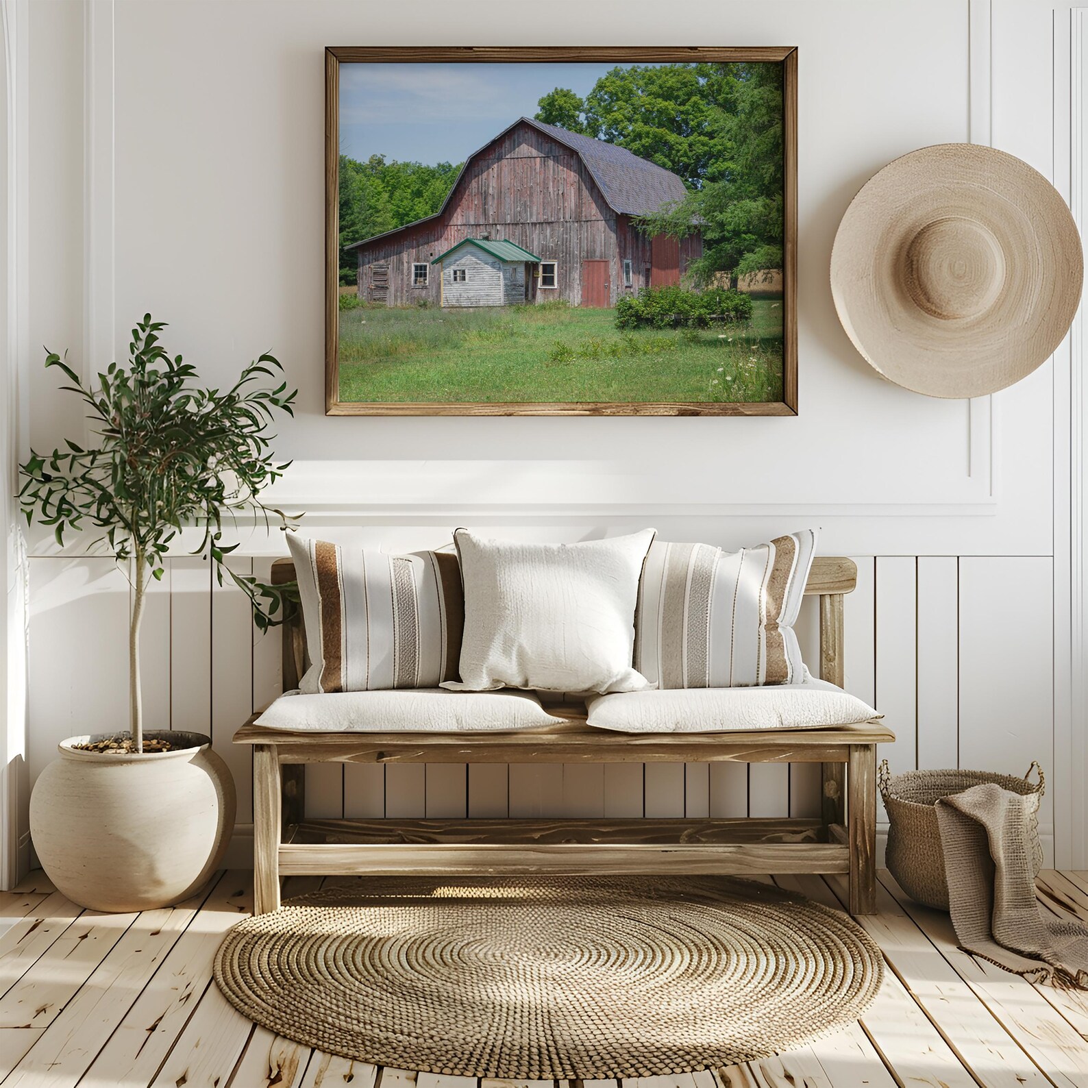 Old Red Barn Photo on a Summer Day in Wisconsin. Country Barn Scene ...