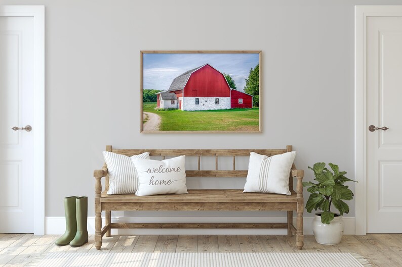 Red and White Barn Photo: Summer Barn. Midwest Farm Scene (digital ...