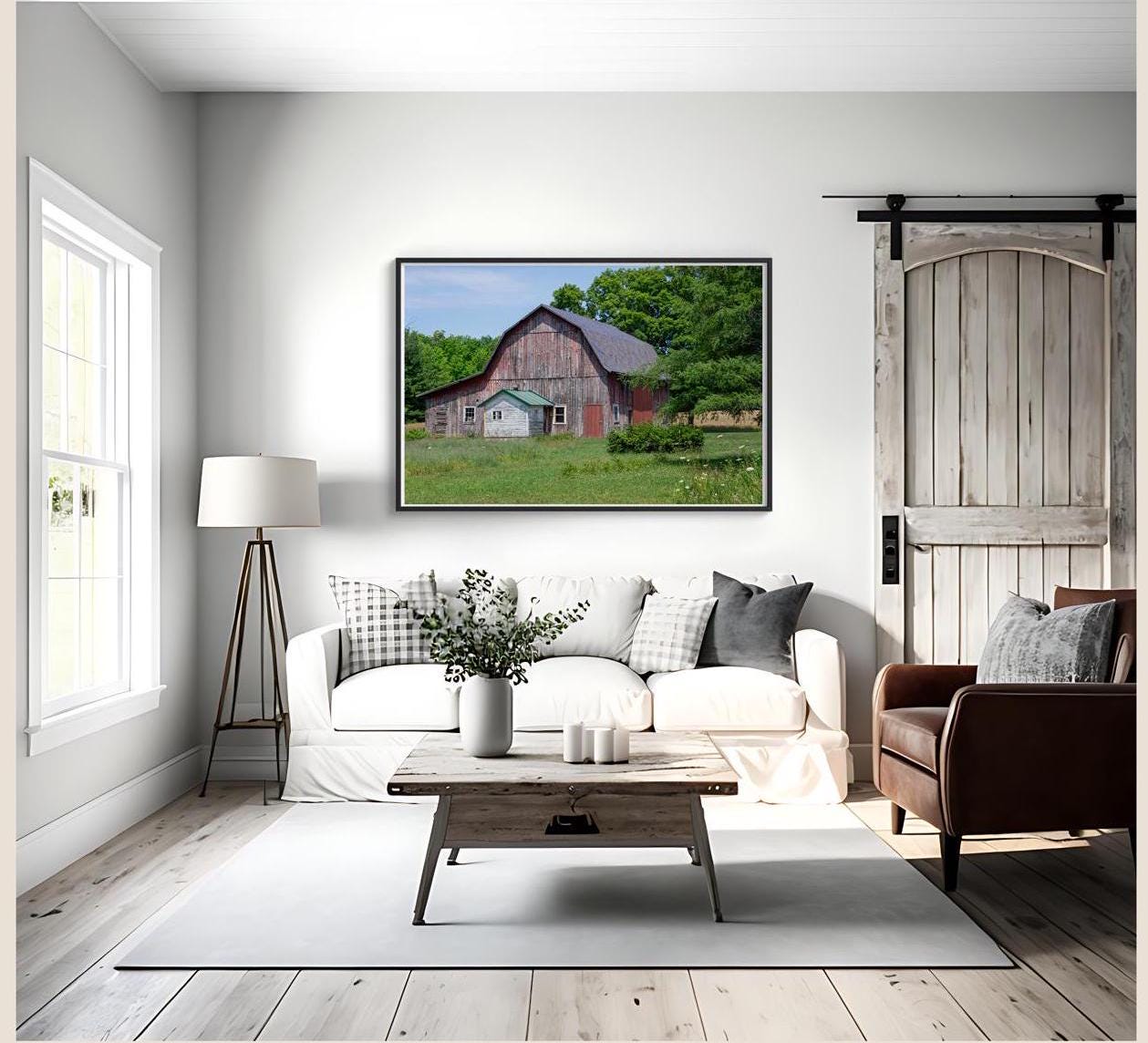 Old Red Barn Photo on a Summer Day in Wisconsin. Country Barn Scene ...