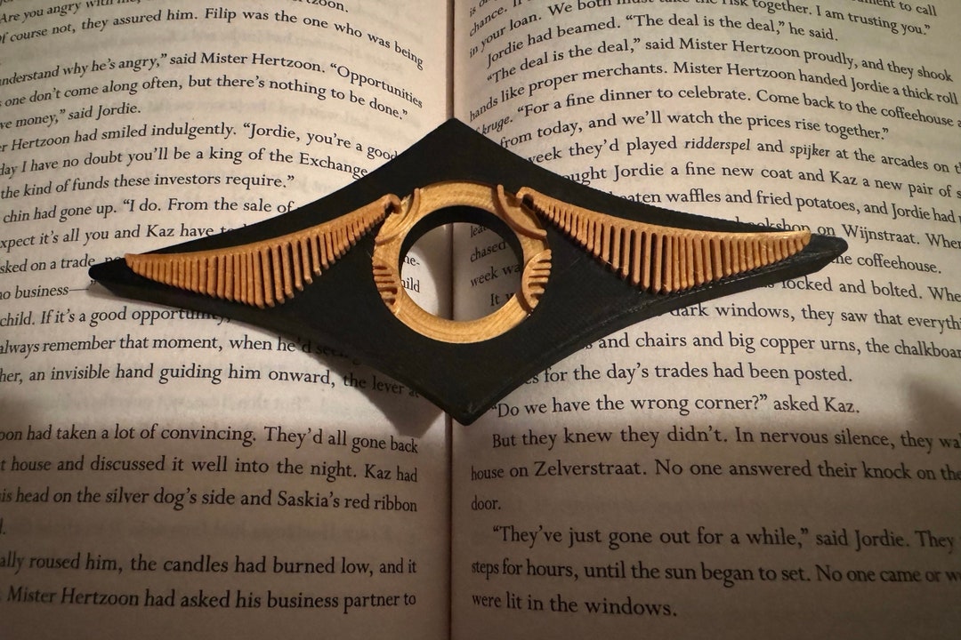 3D Printed Golden Snitch Page Holder - Etsy