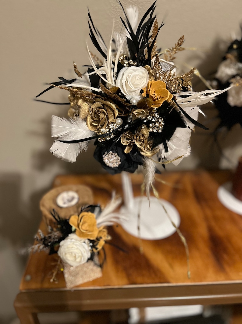 Black, Gold and White Glam Bouquet - Etsy