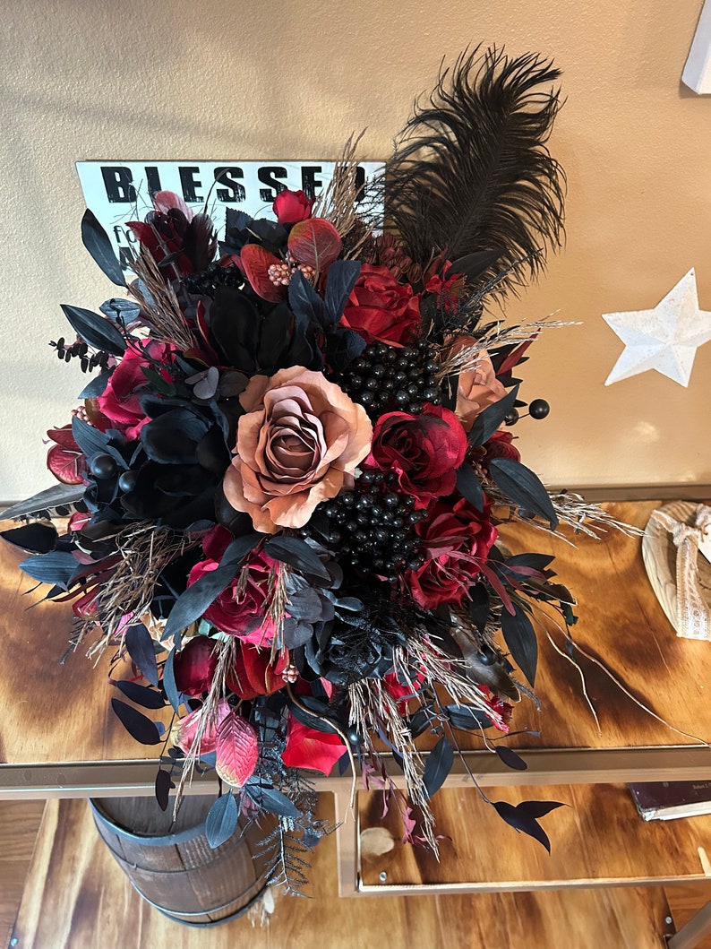 Black and Red Rose Bouquet Gothic or Darker Wedding - Etsy