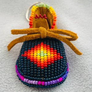 Moccasin Keychain Pattern and Tutorial: Beading Tutorial,assembly ...