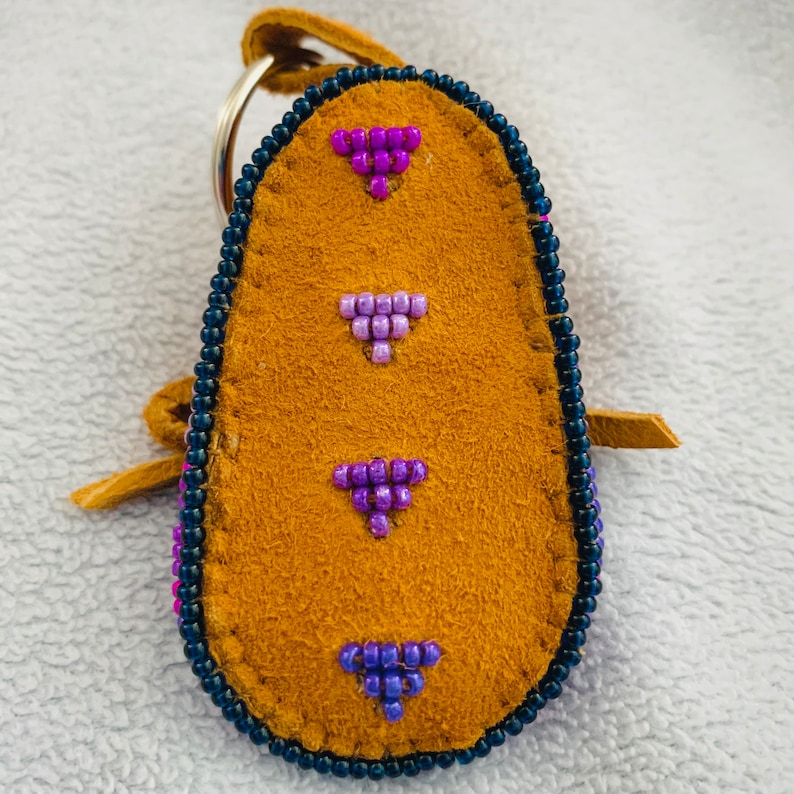 Moccasin Keychain Pattern and Tutorial: Beading Tutorial,assembly Instructions, Pattern Pieces ...