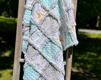 Handmade Rag Quilt - Etsy