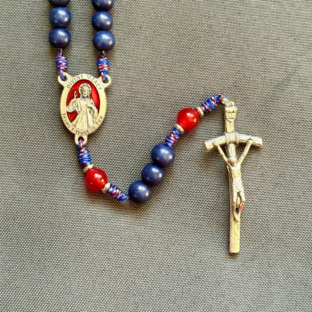 Divine Mercy Chaplet / Handmade Microcord Rosary / Catholic Gift - Etsy
