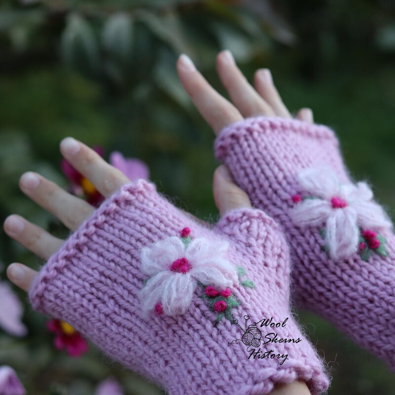 Pink Mittens - Etsy