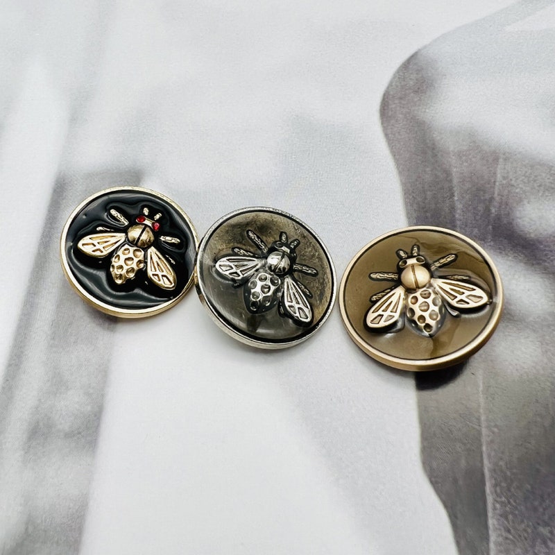 Bee Buttons - Etsy