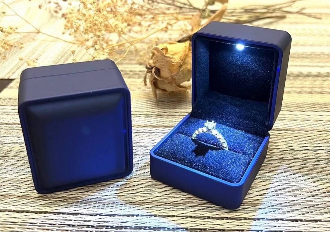 New Design LED Light Engagement / Wedding Ring Gift Box for Proposal ...