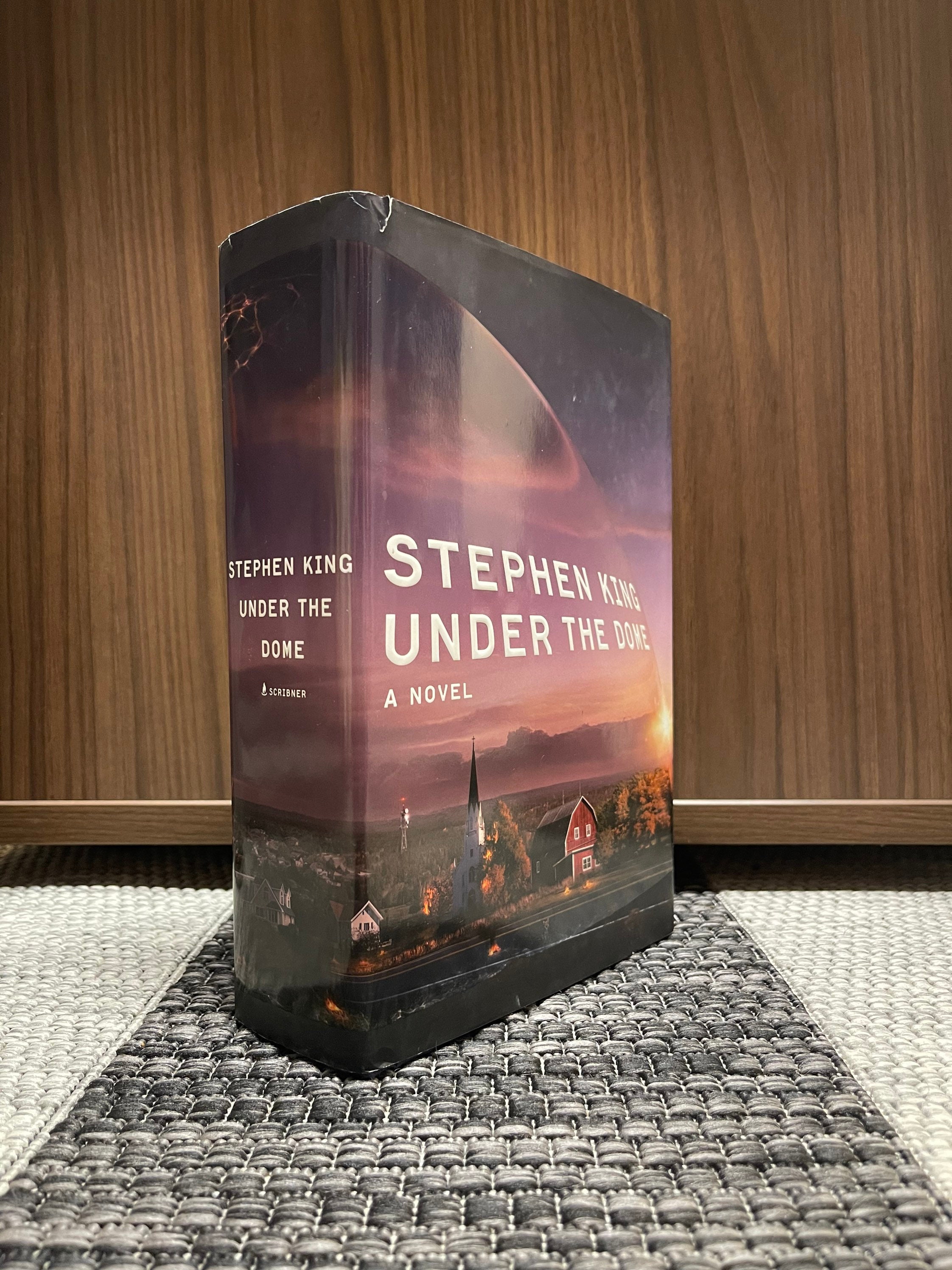 Stephen King Under The Dome Book