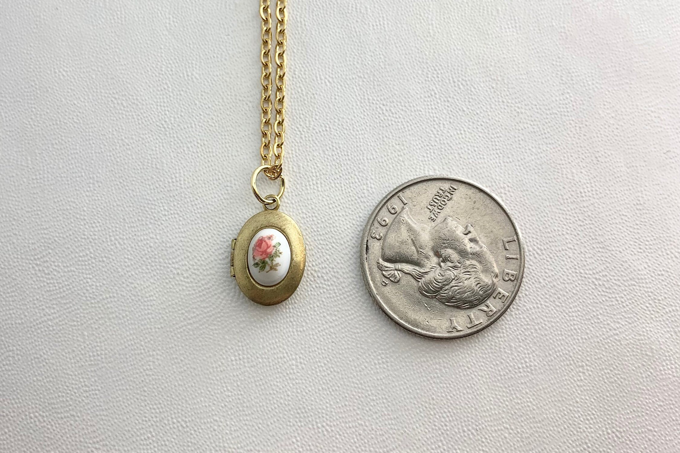 SMALL Antique Brass LOCKET With Vintage Oval Glass Pink Rose - Etsy