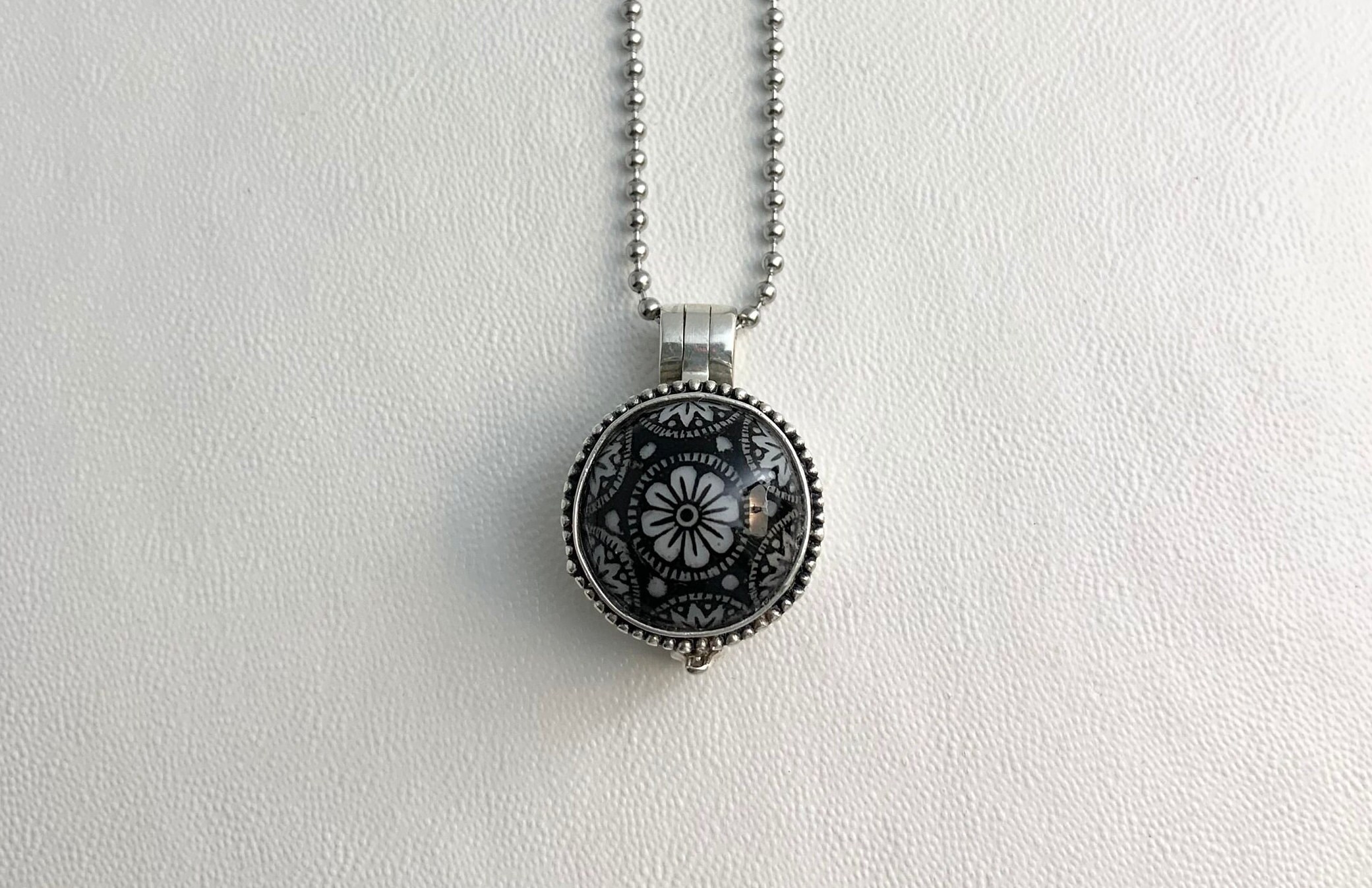 STERLING SILVER Vintage Style Box Locket With Vintage Glass - Etsy