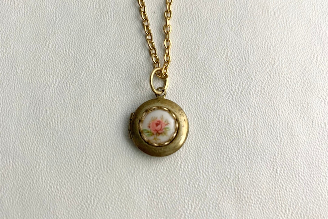 SMALL Antique Brass LOCKET With Vintage Glass Limoge - Etsy