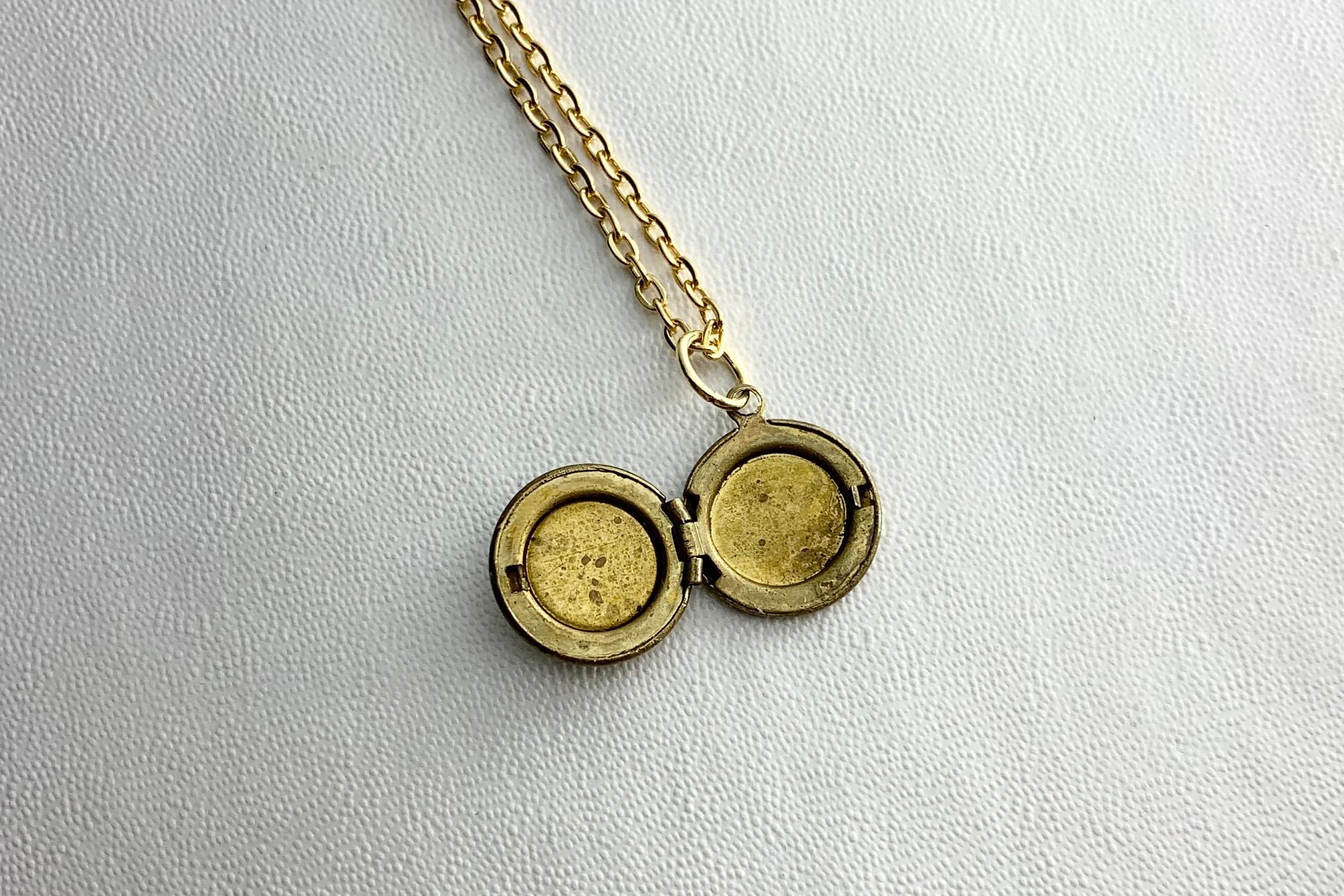 SMALL Antique Brass LOCKET With Vintage Glass Limoge Rose - Etsy