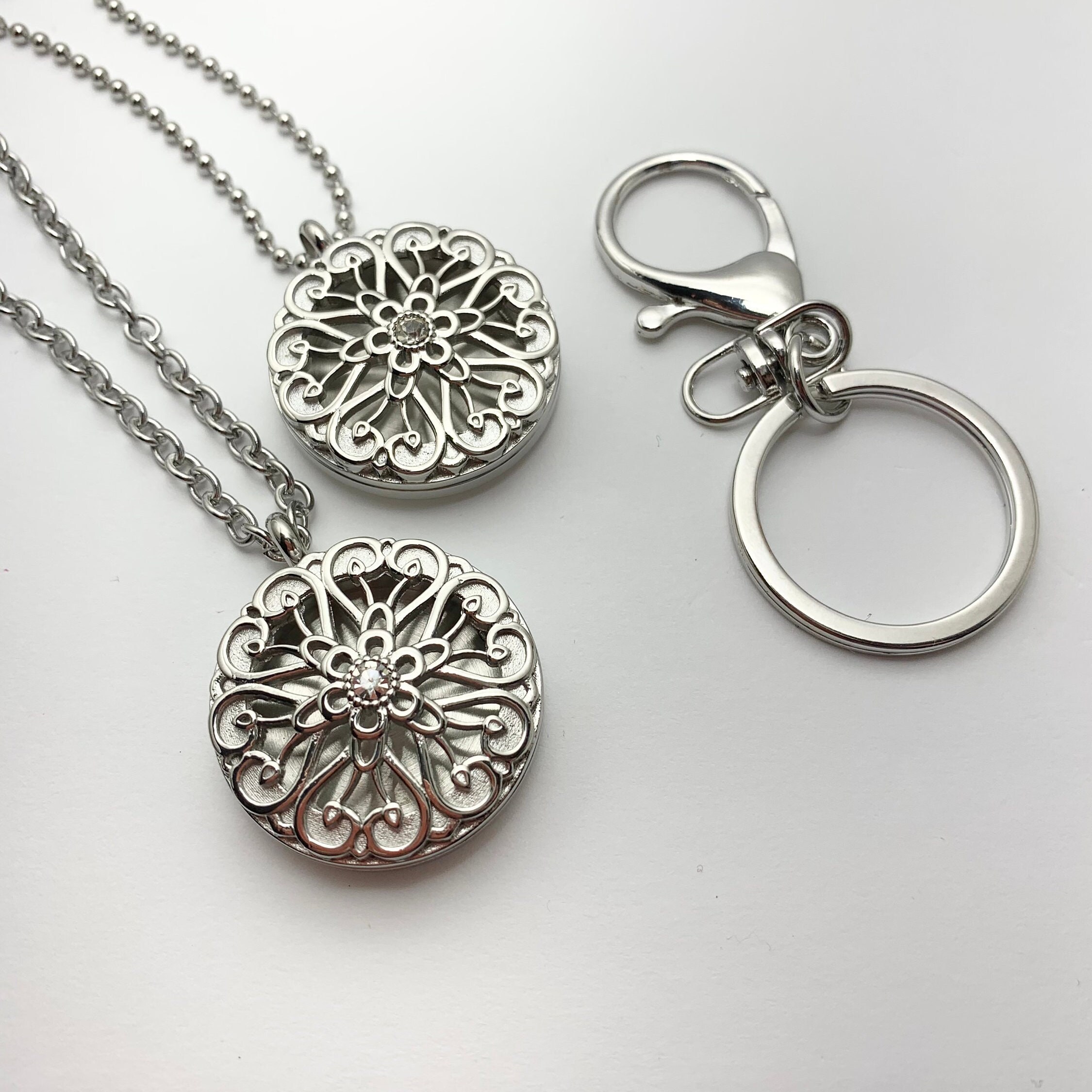 STAINLESS STEEL DIFFUSER Locket for Essential Oils Favorite - Etsy