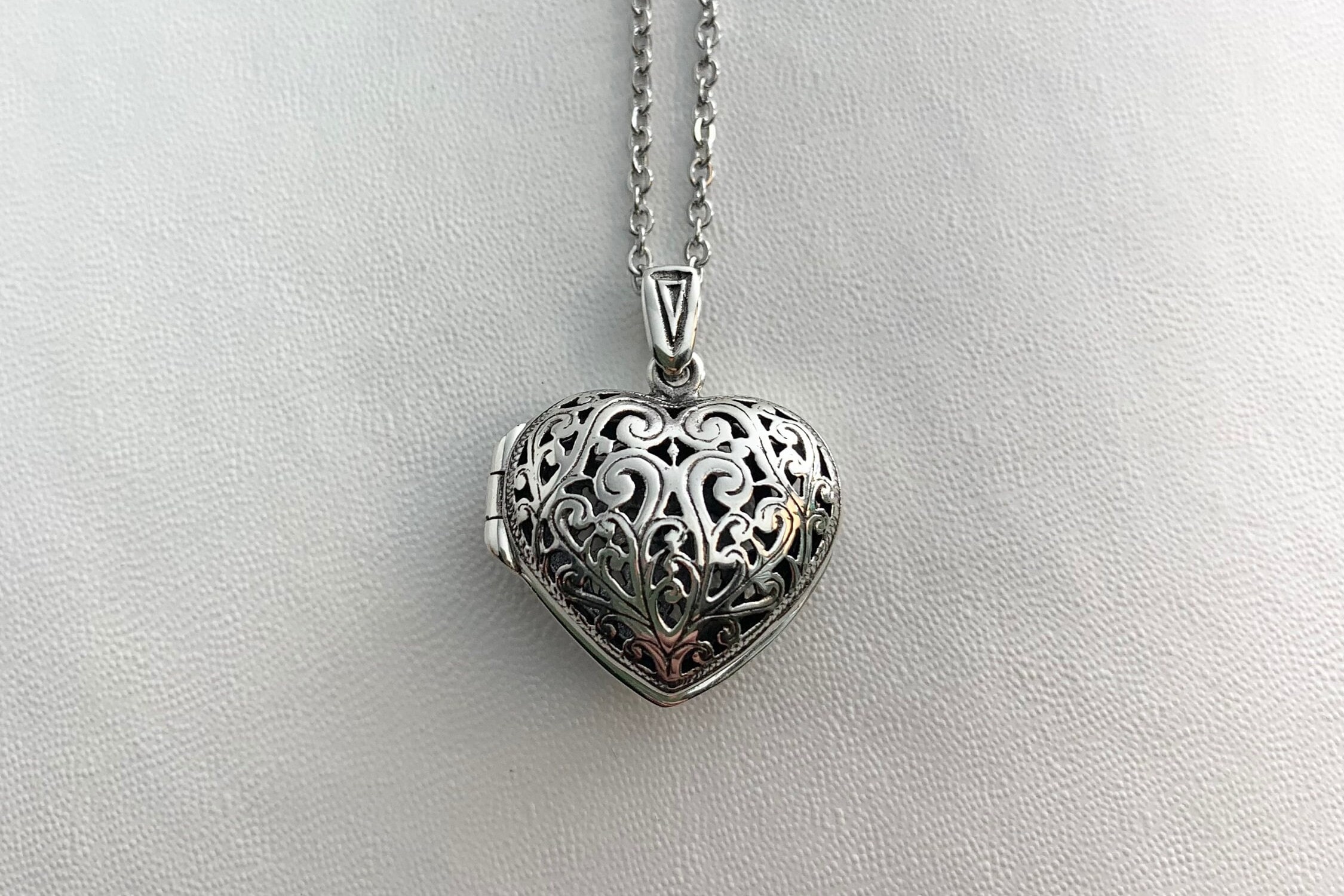 STERLING SILVER Filigree Heart LOCKET on 18" Necklace. - Etsy