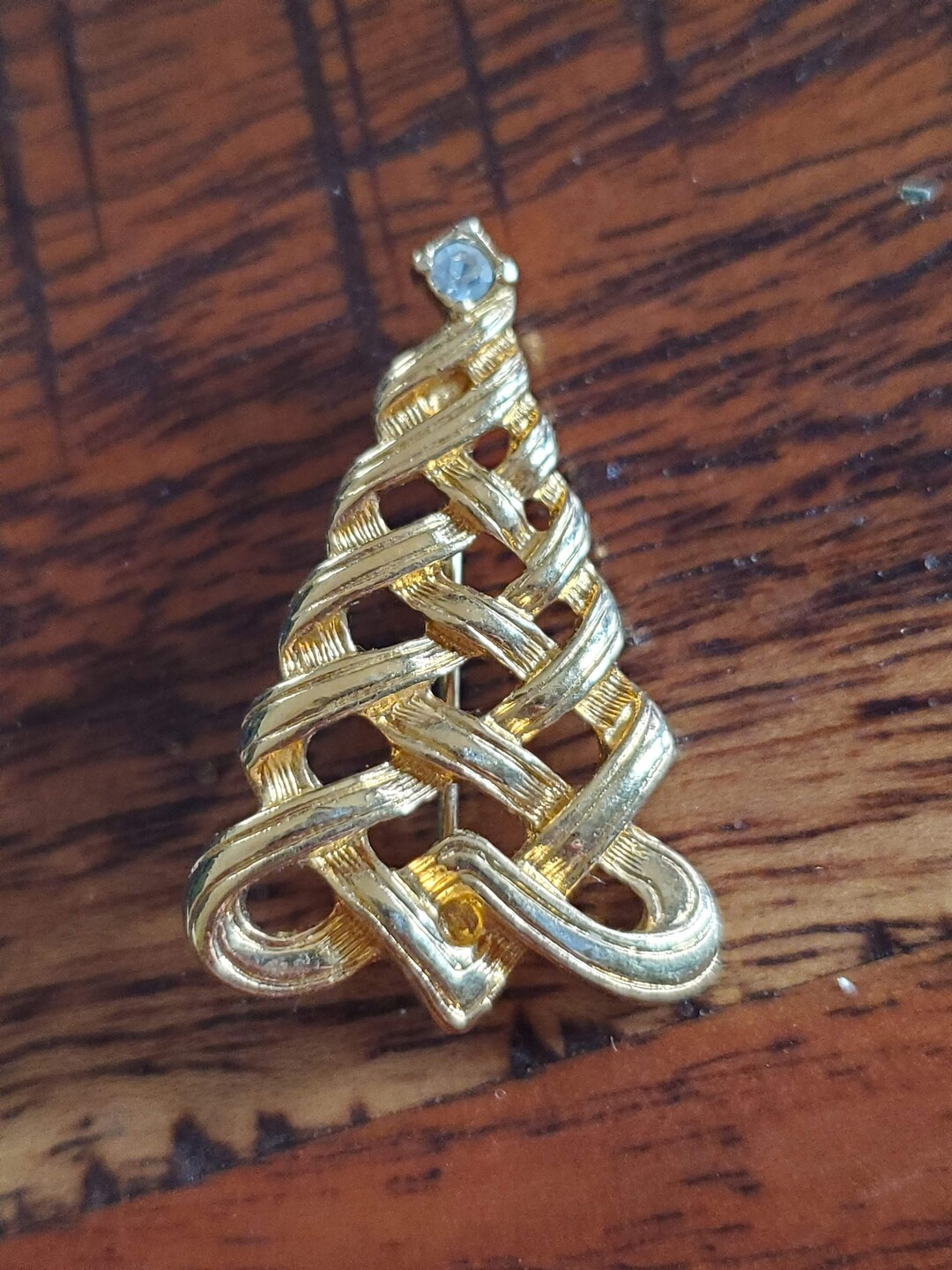 Avon Vintage 1985 Christmas Tree Pin Gold Tone Rhinestone Star Holiday ...