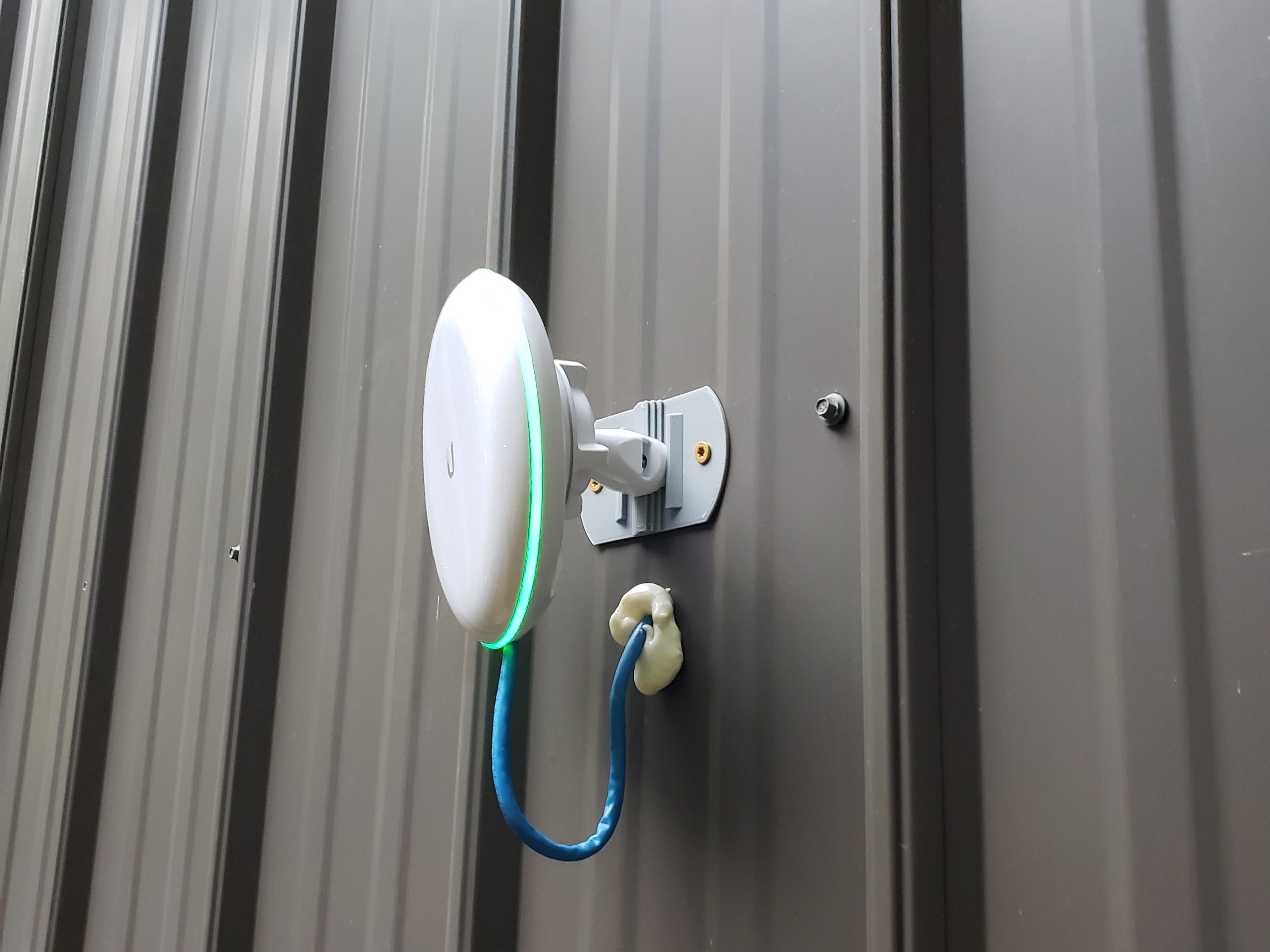 Wall Mount for Ubiquiti Wireless Bridge (ubb, Nbe-2ac, Nbe-5ac, Nbe-wmk ...