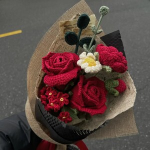 Finished Crochet Rose Bouquet, Crochet Flowers Bouquet, Red Rose Flower ...
