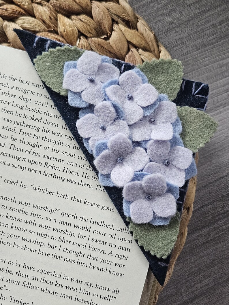 Purple Hydrangeas Felted Floral Corner Bookmark|floral Themed Bookmark ...