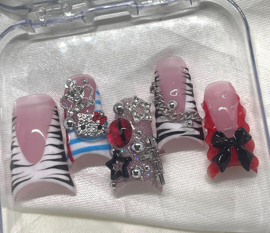 Red Gothic Notebook Medium Duck Press on Nails . - Etsy