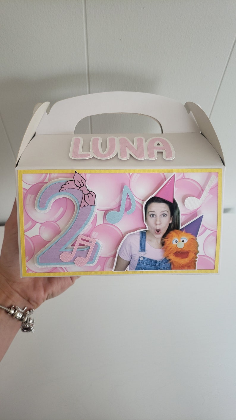 Ms. Rachel Pastel Favor Boxes, Songs for Littles, Ms Rachel White Gable ...