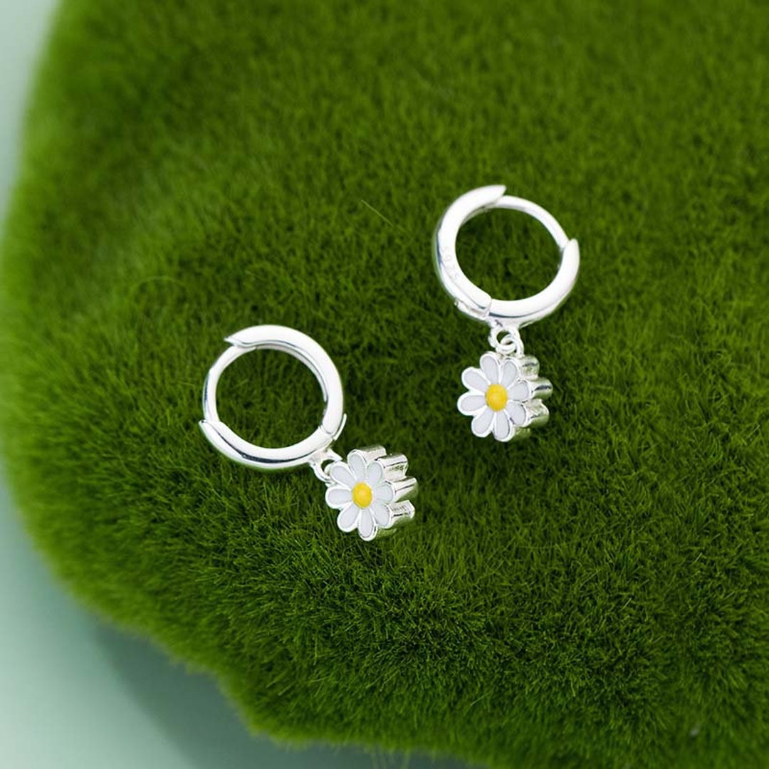 Dainty Daisy Flower Charmed Hoop Earrings Cute Flower - Etsy