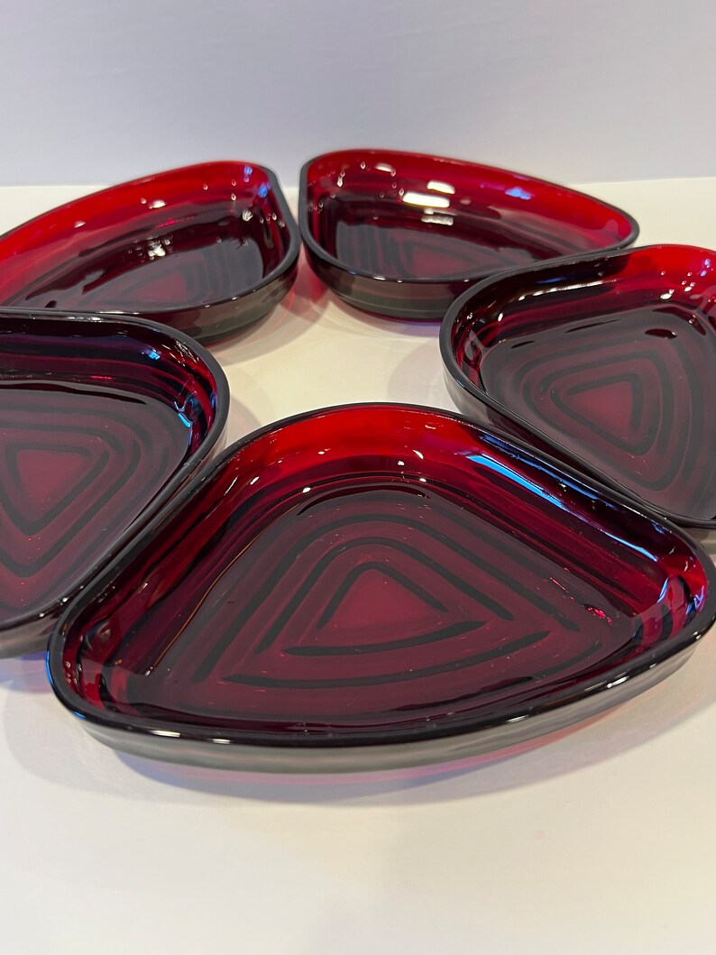 Anchor Hocking Royal Ruby Red Glass Serving Dishes Side Plates Set of 5 ...