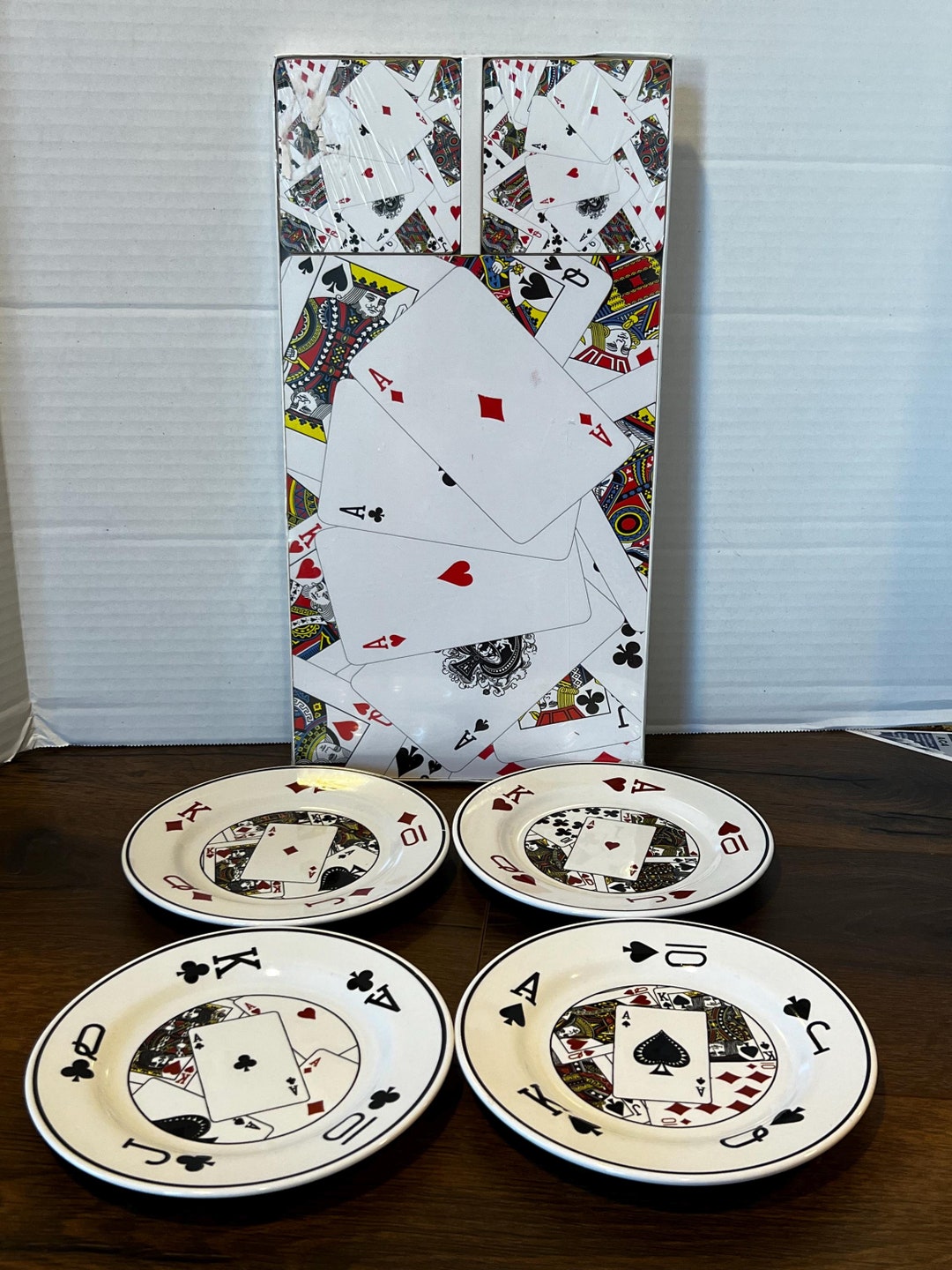 Playing Card Themed Dinnerware Set - 4 Sandwich Plates, Hot Pad ...