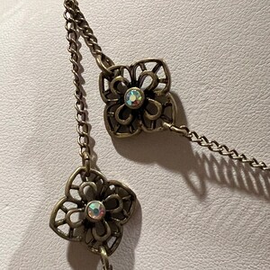 Premier Designs PD Necklace Flower Links Rhinestone Center Whimsical ...